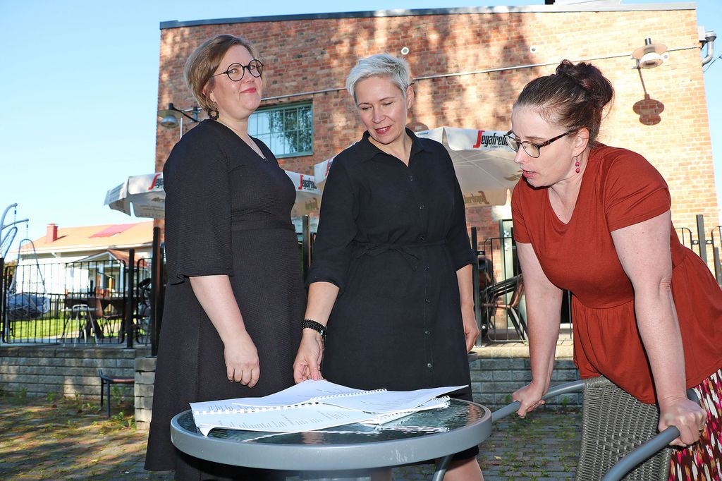 Tulevana viikonloppuna saa heittäytyä runojen virtaan | Lapuan Sanomat