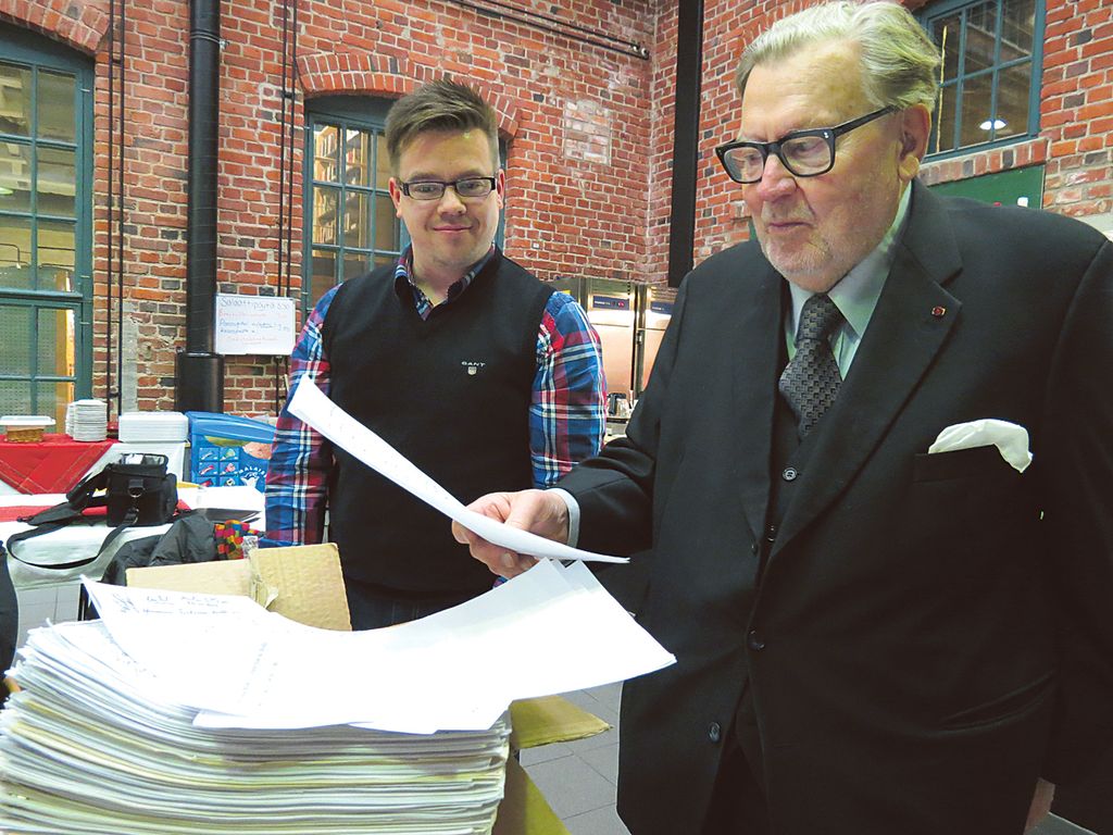 Jaakko Nummisen pohjalaispuheet Lapuan kotiseutuarkistoon | Lapuan Sanomat